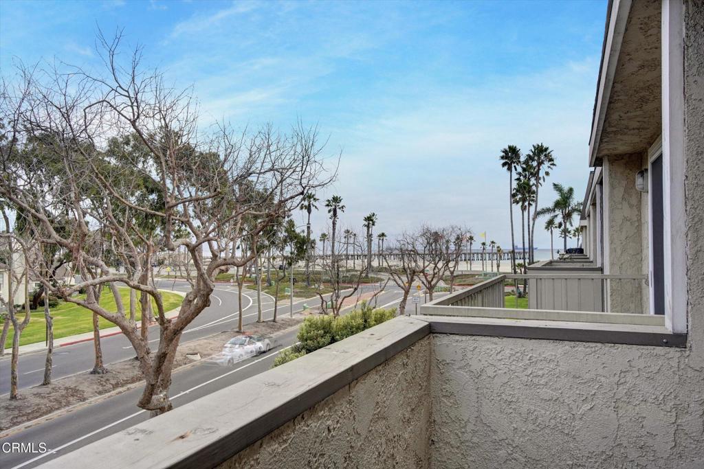 385 E Surfside Drive For Sale, Port Hueneme, CA 93041 Condo | ByOwner