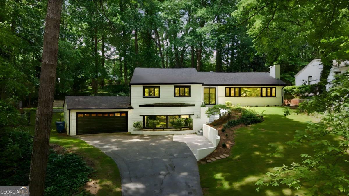 2858 Mornington Drive NW For Sale, Atlanta, GA 30327 Home | ByOwner