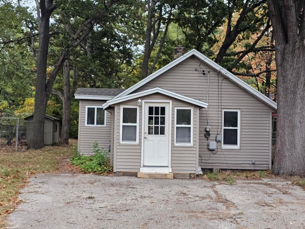 2748 Valk Street For Sale, Norton Shores, MI 49444 Home | ByOwner